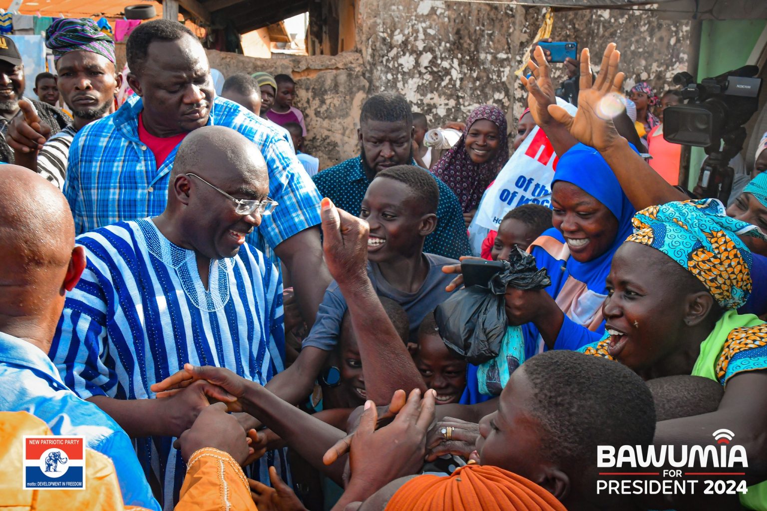 DAMBAI WELCOMES DR. BAWUMIA’S HOUSE-TO-HOUSE CAMPAIGN – Empowering Ghana